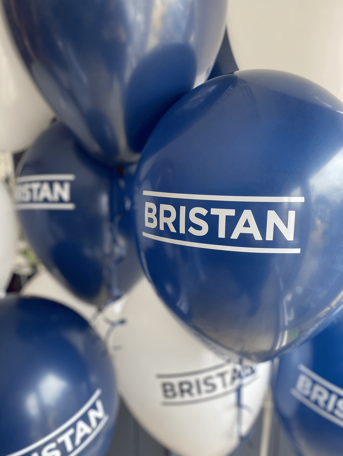 Balloon printing in Fujairah and other UAE cities.